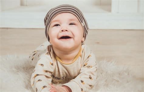 55 Nama Bayi Laki Laki Modern 3 Kata Awalan A Z Yang Penuh Makna
