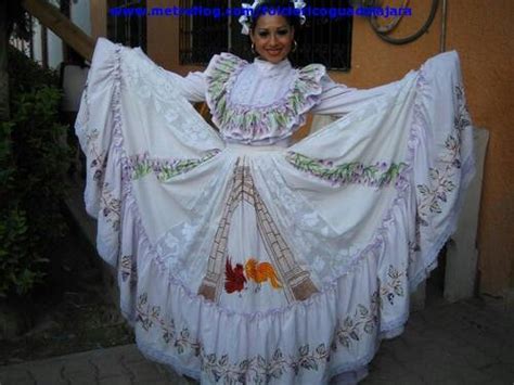 Traje De Aguascalientes Mexico En 2019 Vestidos Mexicanos Vestidos