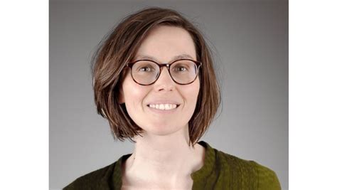 Claire Traon À lassurance maladie langle écologique vient