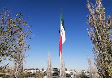 Izan Bandera En Conmemoraci N Del Aniversario De La Revoluci N