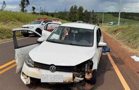 Gestante fica ferida ao ser ejetada de carro após colisão na PR 552