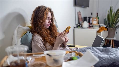 TikTok lultimo trend social è il bed rotting cosè e quali sono i