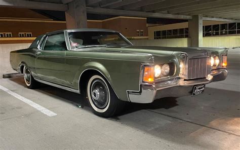 021023 1969 Lincoln Continental Mark III 1 Barn Finds