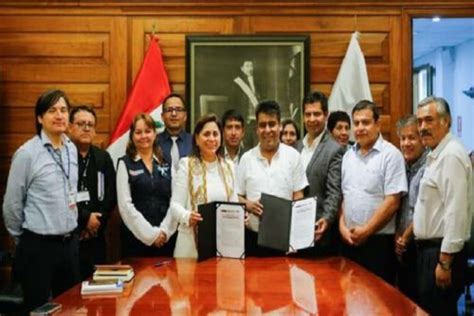 Minsa y Gore Apurímac firman convenio para construir hospital Guillermo