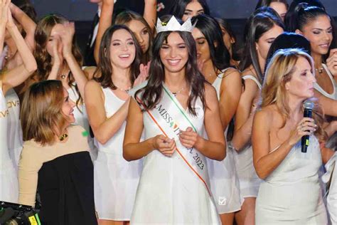 Miss Italia 2023 chi è Francesca Bergesio la 19enne che ha