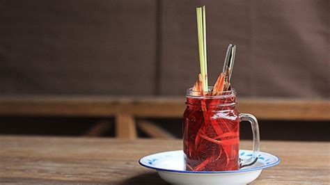 Resep Membuat Wedang Uwuh Khas Yogyakarta Yang Menghangatkan Dan