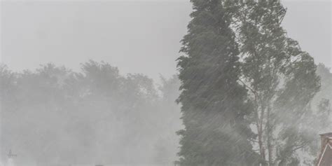 Schwere Unwettergefahr Dauerregen und Überflutungen drohen wetter at