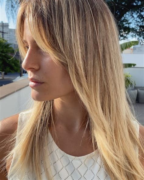Curtain Bangs That Re So Trendy In Blonde Straight Hair Face