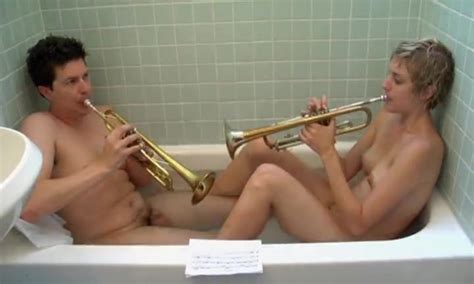 Greta Gerwig Hannah Takes The Stairs 02 Celebs Roulette Tube