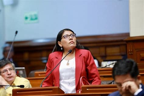 Margot Palacios renuncia a Perú Libre qué dijo sobre su salida y qué