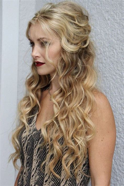 Half Up Half Down Wedding Hairstyles Guide Looks Peinados
