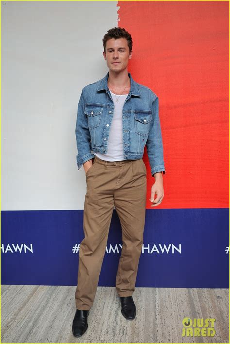 Shawn Mendes Shows Off A Bad Sunburn In New Shirtless Pics Is Visibly