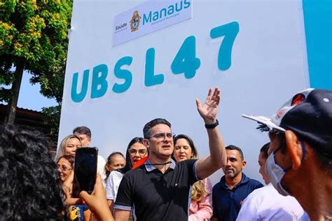 Prefeito David Almeida entrega unidade de saúde totalmente