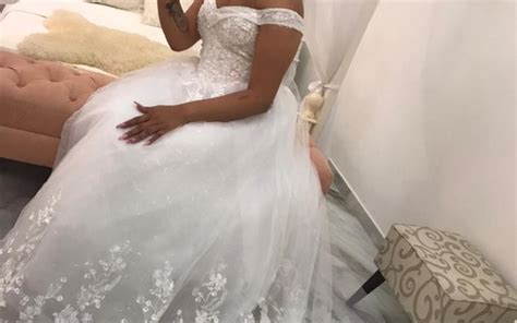 MC Maylon se casa vestido de noiva após acusar Anderson do Molejo de