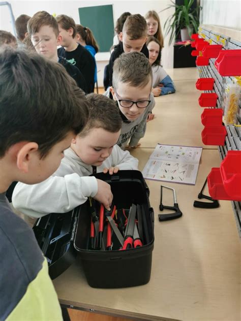 LABORATORIA PRZYSZŁOŚCI KWIECIEŃ 2023 Szkoła Podstawowa nr 9 im