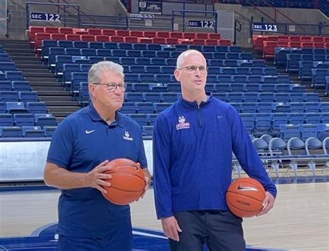 Why Geno Auriemma Likes UConn Men S Basketball Team S Chances In NCAA