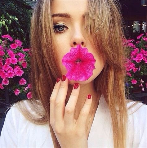 How To Pose Cute For A Selfie Photopostsblog