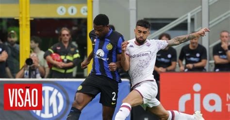 Visão Inter Milão goleia Fiorentina e segue AC Milan na liderança