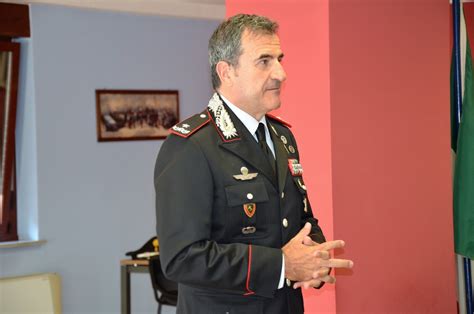 Il Generale Di Stasio Saluta I Carabinieri Del Comando Di Aosta La