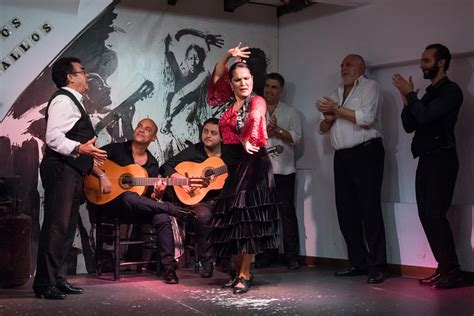 Flamenco Show In Sevilla Bij Los Gallos Hellotickets