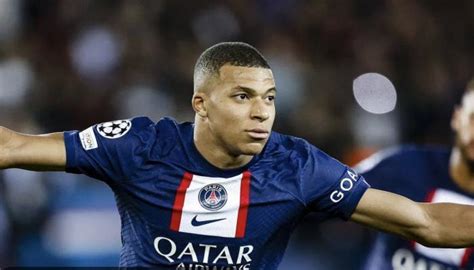 PSG Coup de théâtre un transfert légendaire est prévu pour Mbappé
