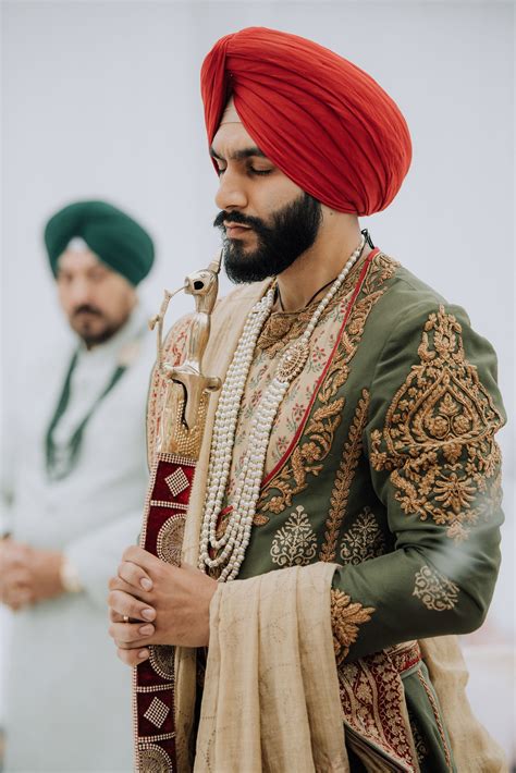 Punjabi Groom Groom Photoshoot Wedding Outfit Men Indian Wedding