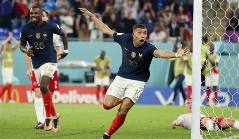 Kylian Mbapp Hizo Doblete Ante Dinamarca Y Asegur El Pase De Francia