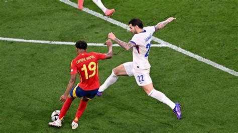 Así fue el gol de Lamine Yamal contra Francia que ha sido nombrado