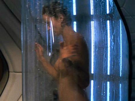 Carrie Anne Moss Nude Pics