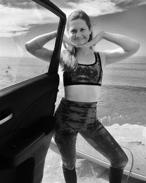Bonnie Wright Sexy 23 Fotos Nackte Berühmtheit