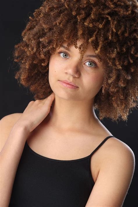 Carsyn Rose Image