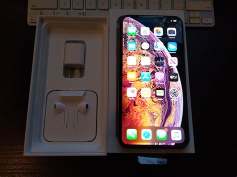 Apple IPhone Xs Max Unlocked Gold 256GB A1921 In New York City