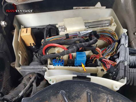 Changer Le Relais Bleu Ou Relais Moteur DDE BMW E60 Tutovoiture