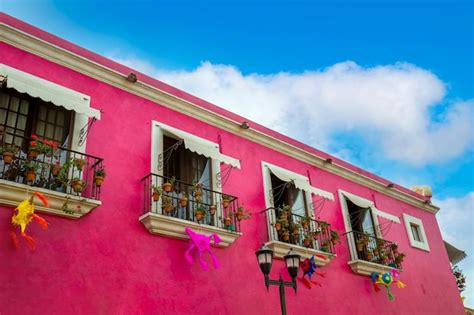 Oaxaca méxico pintorescas calles de la ciudad vieja y coloridos