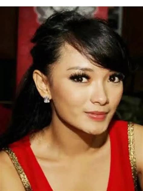 6 Foto Jadul Zaskia Gotik Saat Remaja Gadis Polos Anak Tukang Ojek