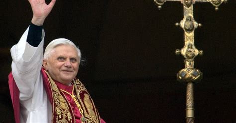 El Papa Emérito Benedicto XVI muere a los 95 años