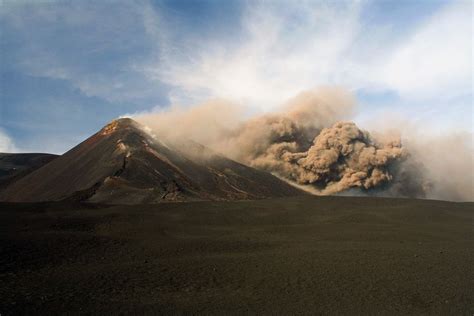 Proradio vulkan Etna na Siciliji Novosti Turistički svet