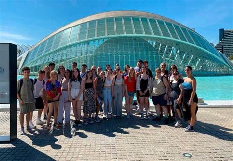 Alumnes d Alemanya visiten l IES Lluís Simarro de Xàtiva gràcies al