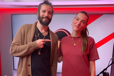 VIDÉO Charlotte Cardin et Waxx interprètent Torn sur RTL2