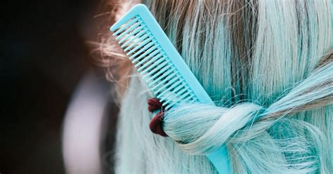Brushing Hair Avoid These Brushing Mistakes Sunday Edit