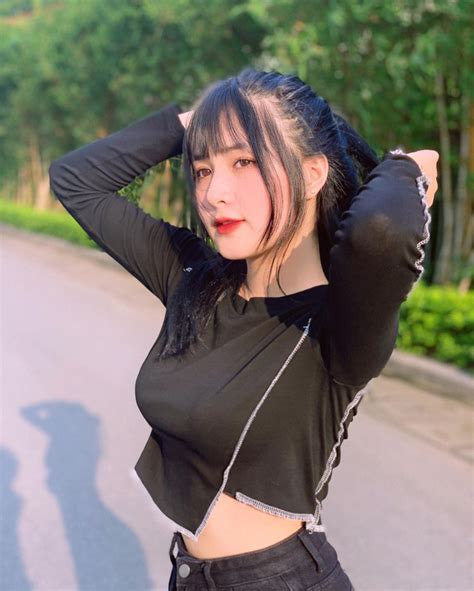 Live 18 Onlyfans clip Quỳnh Alee full không che cực hot 2021