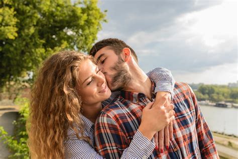 Hoe Verleid Je Een Man 15 Tips Om Hem Te Verleiden