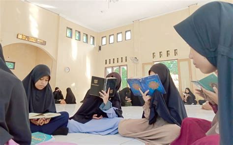 Tips Menghafal Al Quran Yang Efektif Bagi Pemula MOESLIM ID
