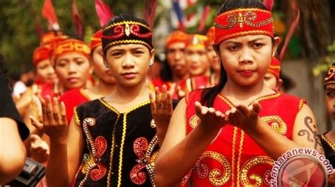 Makna Dan Filosofi Jonggan Tarian Khas Dayak Kalimantan Barat