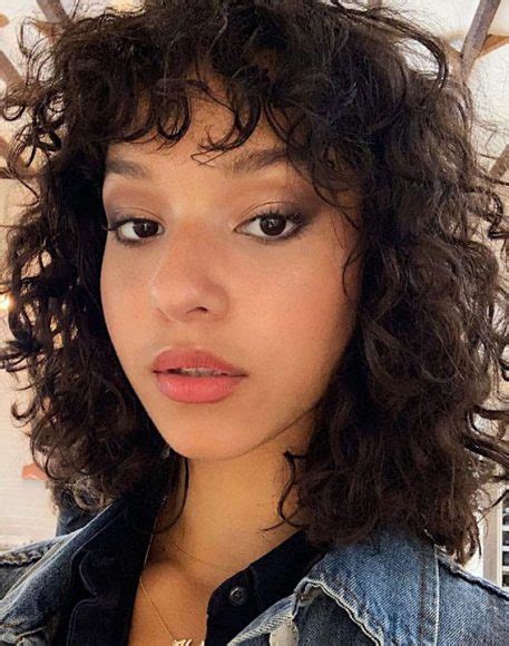 35 Low Maintenance Soft Curly Bob Haircuts Above Shoulder Bob