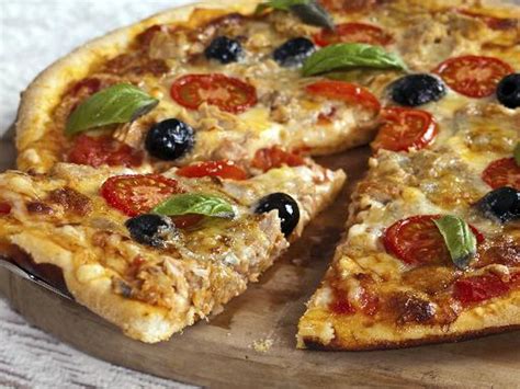 Pizza Au Thon Et Aux Anchois Recette De Pizza Au Thon Et Aux Anchois