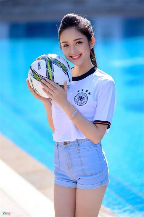 Top 10 Gái xinh bóng đá Trong làng bóng đá thế giới 2023