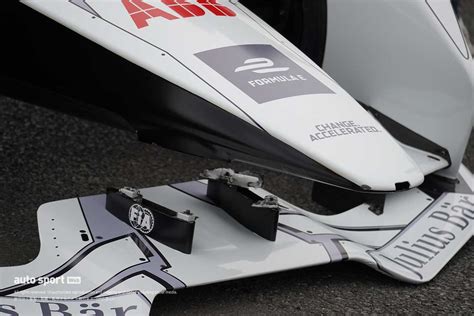 ナンガ O σ on Twitter RT AUTOSPORT web 山本左近議員フォーミュラEデモ走行でガードレールにヒット