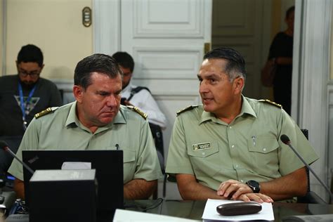 Carabineros expone en comisión que analiza acusación contra intendente