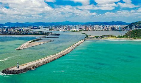Morar em Itajaí ou Balneário Camboriú Saiba como escolher Blue Heaven